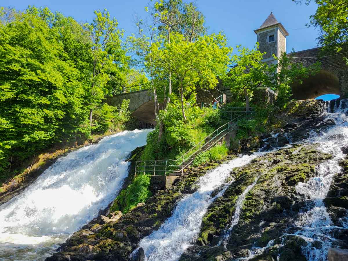 Een frisse tussenstop bij de Watervallen van Coo - Mickey's Place